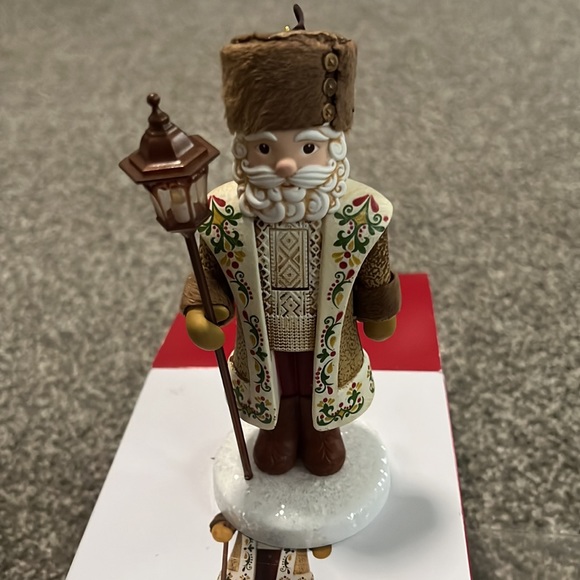 Hallmark | Holiday | Final Hallmark Keepsake Ornament Count Of Cozy ...